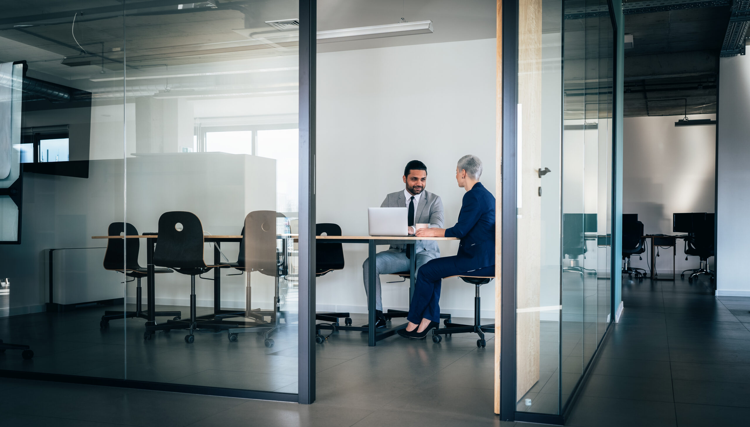 LCB : L’entrée en relation d’affaires avec les clients expliquée